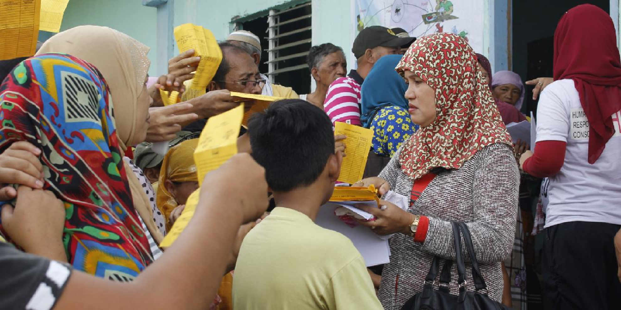 Marawi Crisis, Day 18: Women at the frontlines of giving life-saving ...